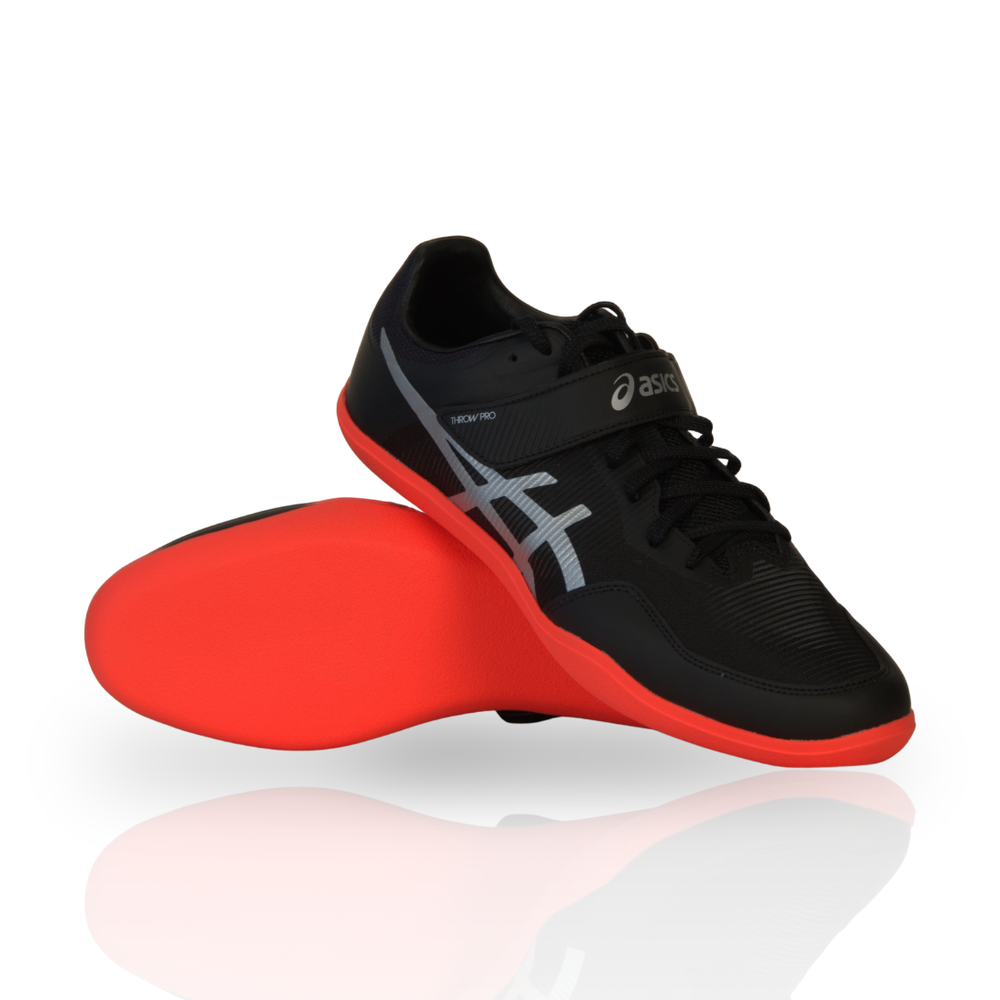 Throwing Shoes – First to the Finish